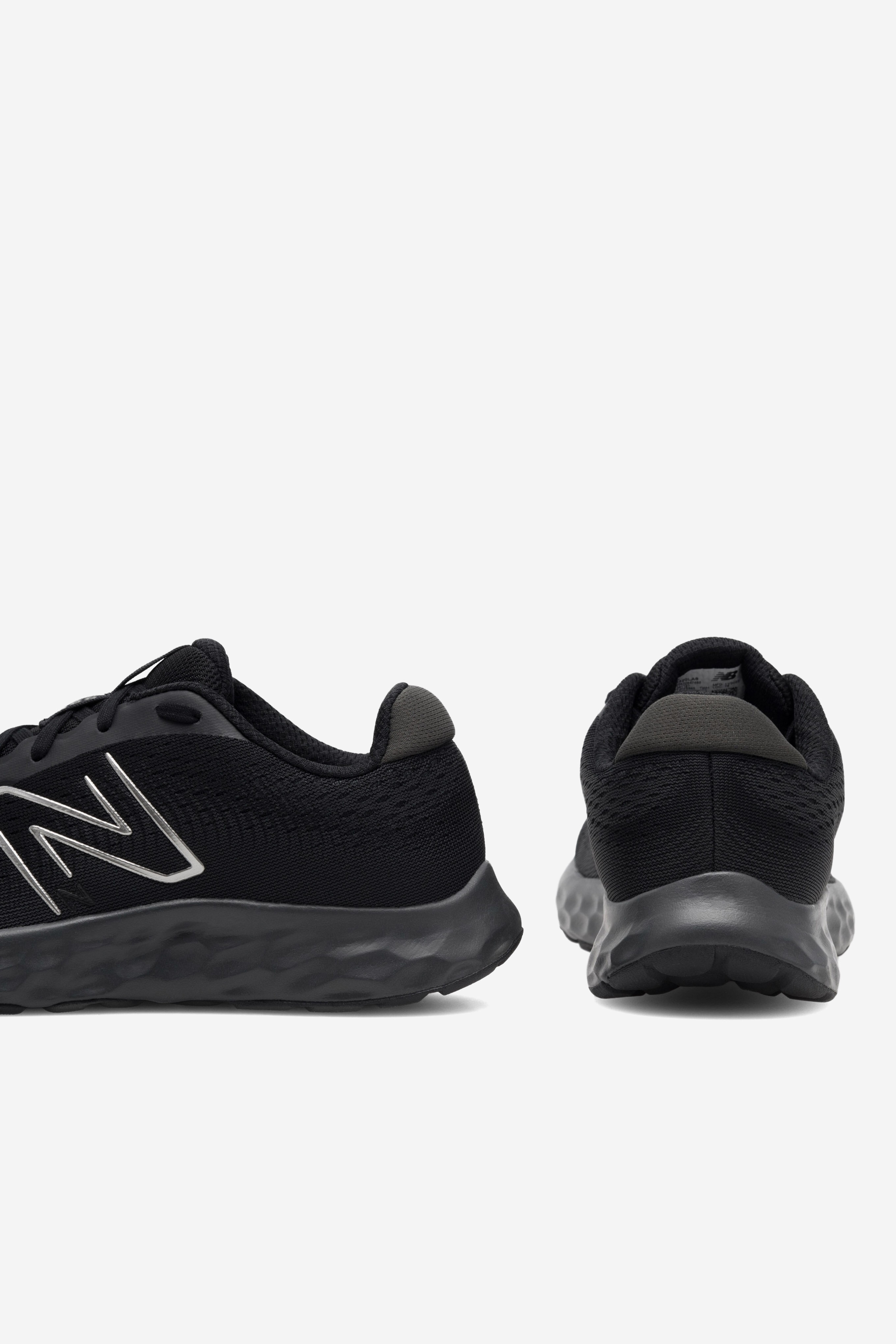 Спортни обувки New Balance M520LA8 ЧЕРЕН - ccc.eu/bg