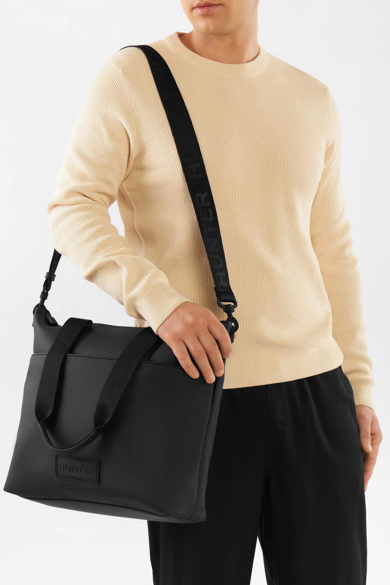 Kabelka HUNTER HTR-E-002-05 ČERNÁ - ccc.eu/cz