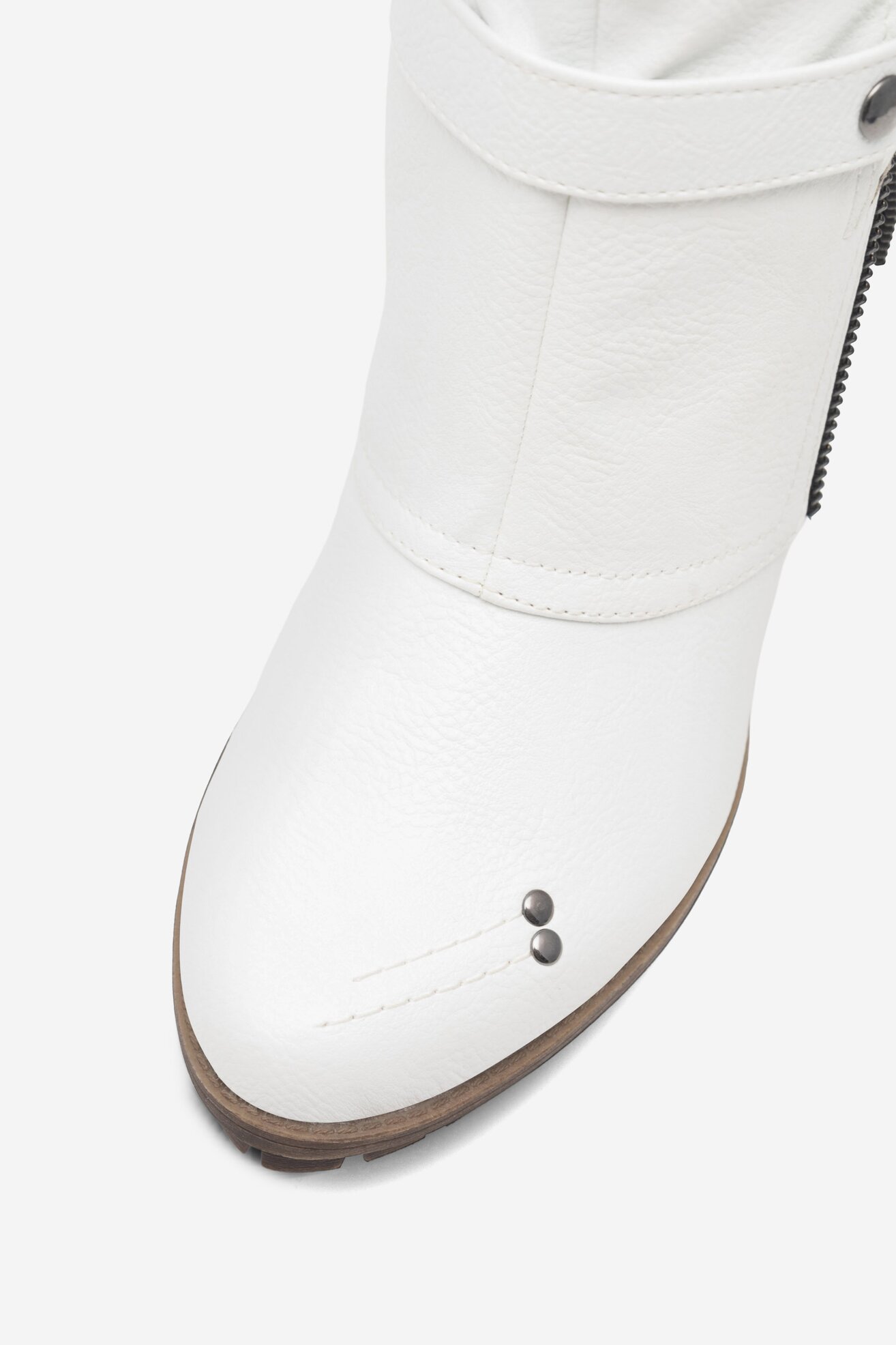 Ботуши Mustang 1141-606 БЯЛ - ccc.eu/bg