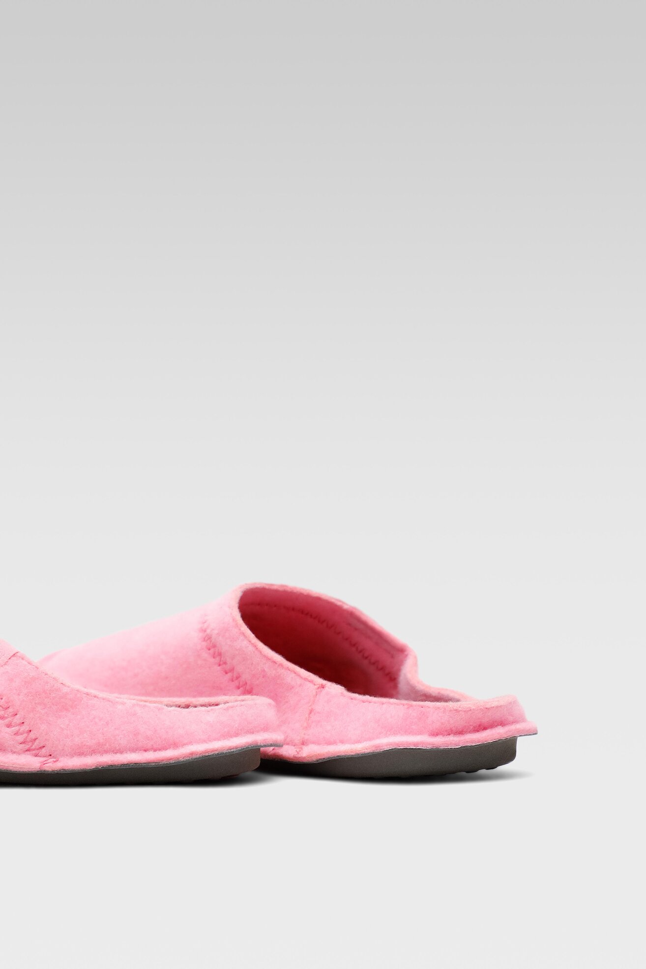 Kapcie Crocs BAYA SLIPPER 205917-669 Różowy - CCC.eu