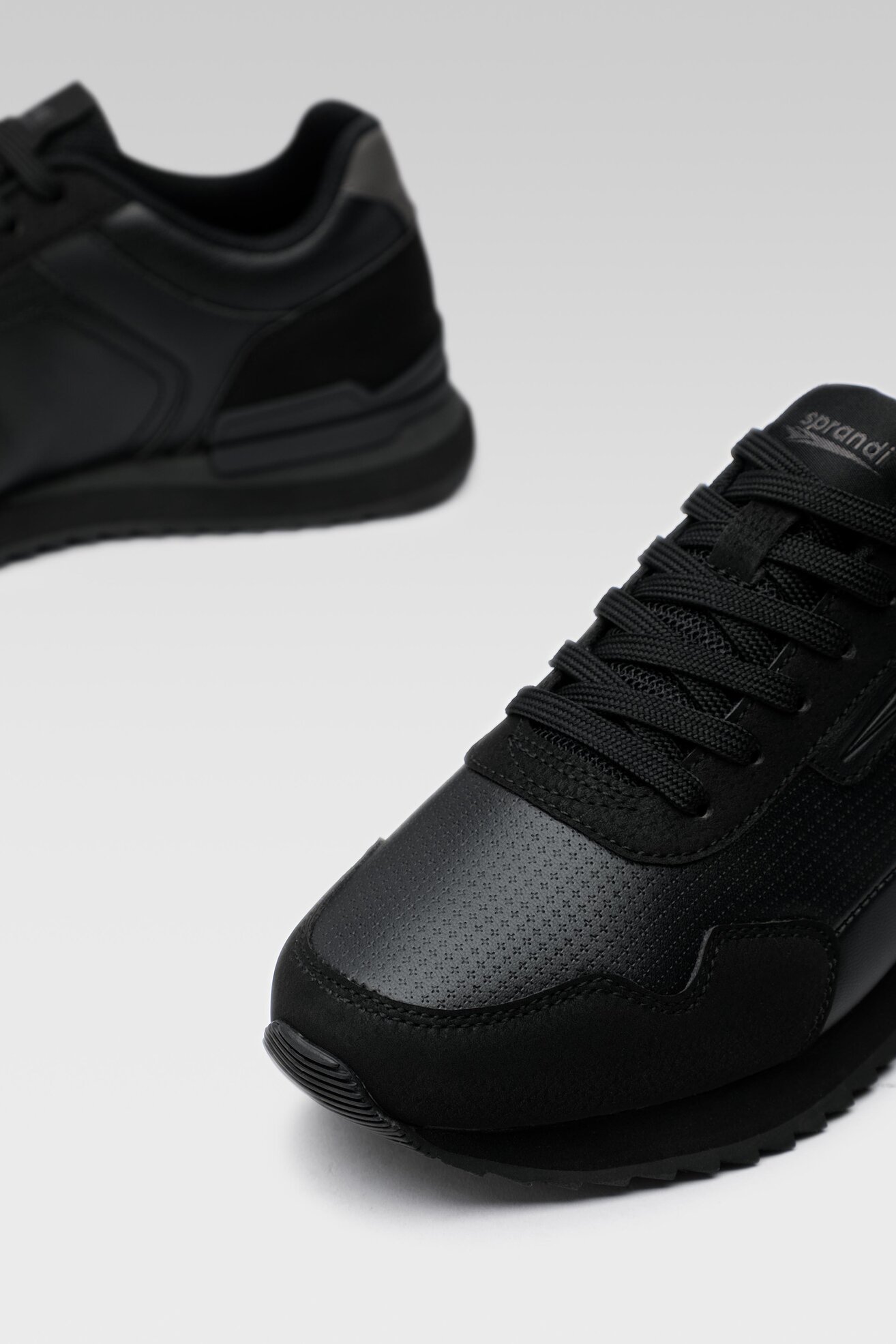 Obuwie sportowe Sprandi WP07-01499-06 Czarny - CCC.eu