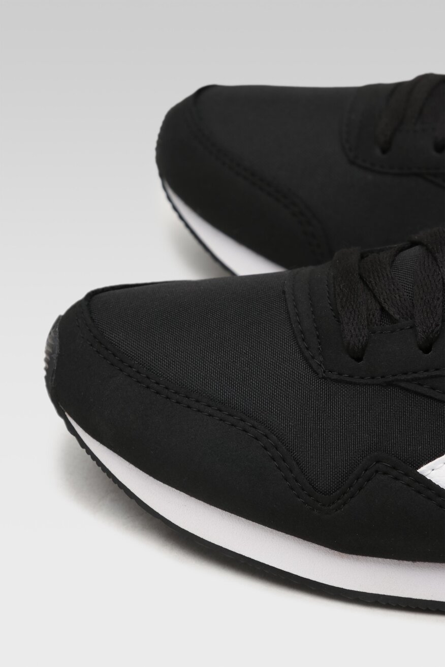 Сникърси Reebok ROYAL CL JOGGER 3 EF7788 ЧЕРЕН - ccc.eu/bg