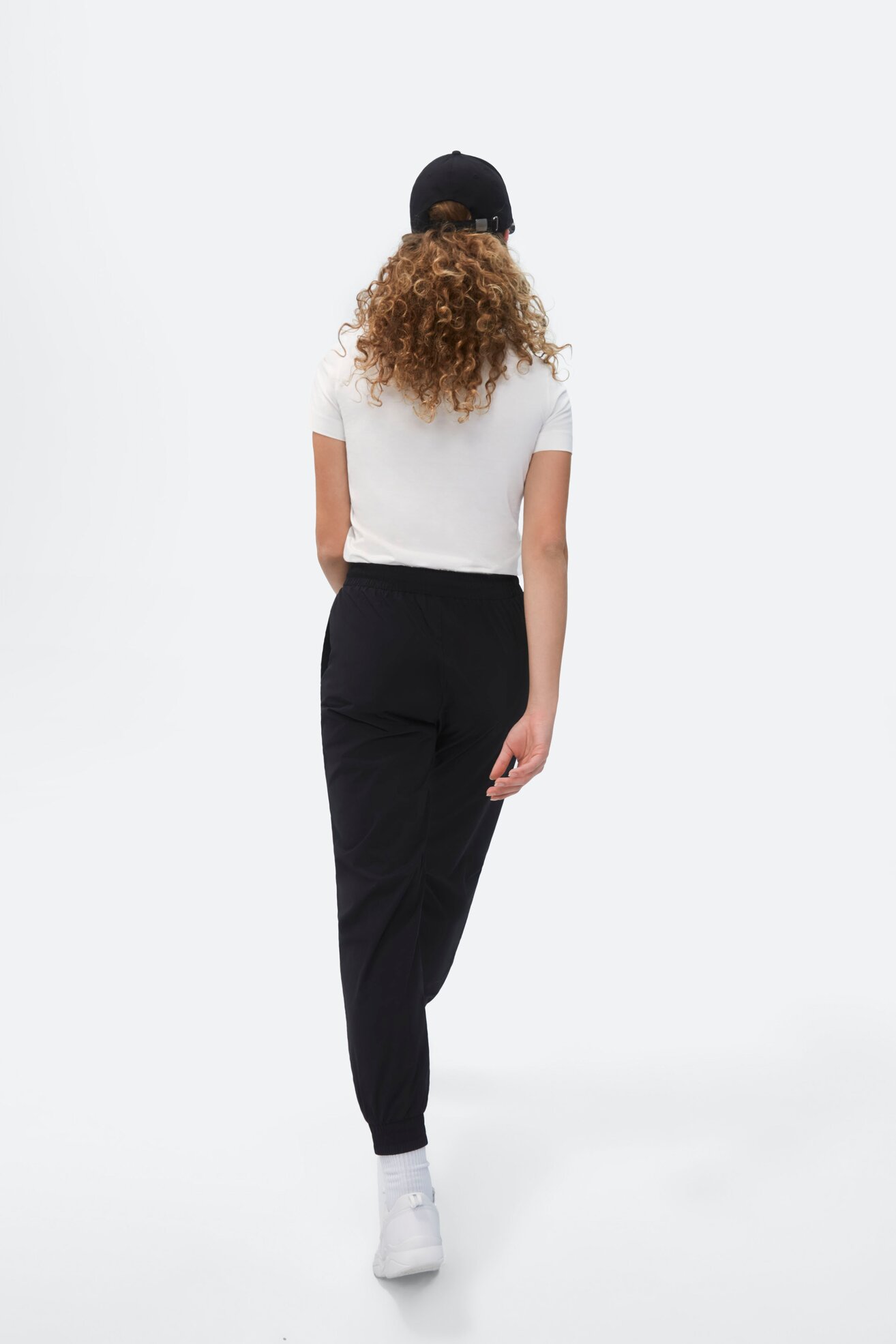 Spodnie joggersy Sprandi SP22-SPD110 Czarny - CCC.eu