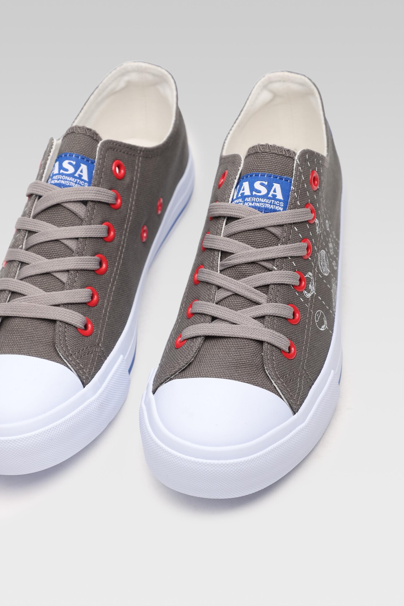Trampki NASA TRAINAS-21-81 Szary - CCC.eu