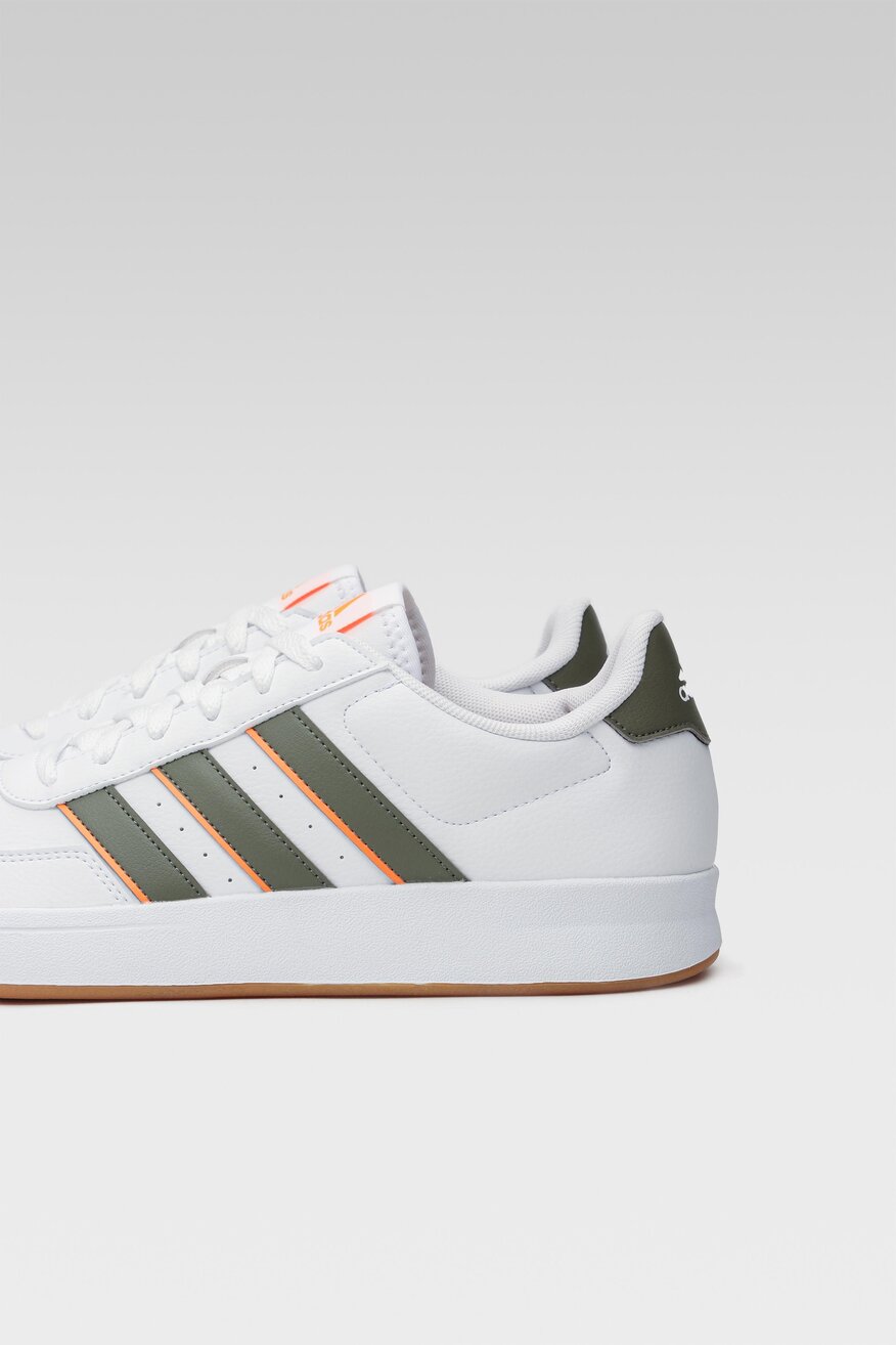 Obuwie sportowe adidas BREAKNET 2.0 HP9407 Biały - CCC.eu