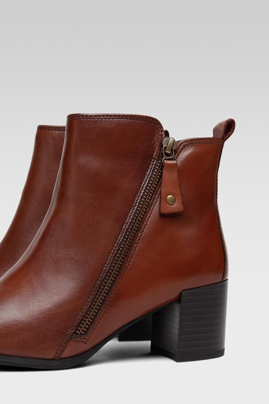 Botki Lasocki WB-EMMA-AW22-14 Brązowy - CCC.eu