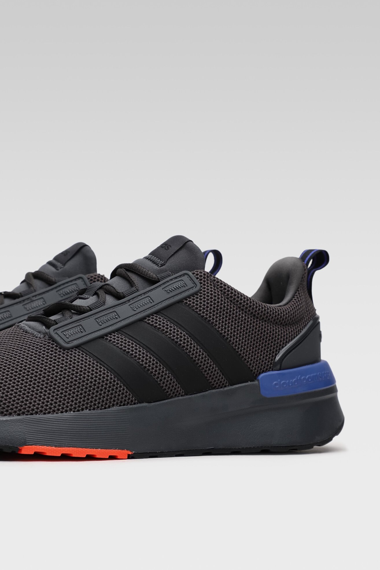 Спортни обувки adidas RACER TR21 GZ8185 СИВ - ccc.eu/bg