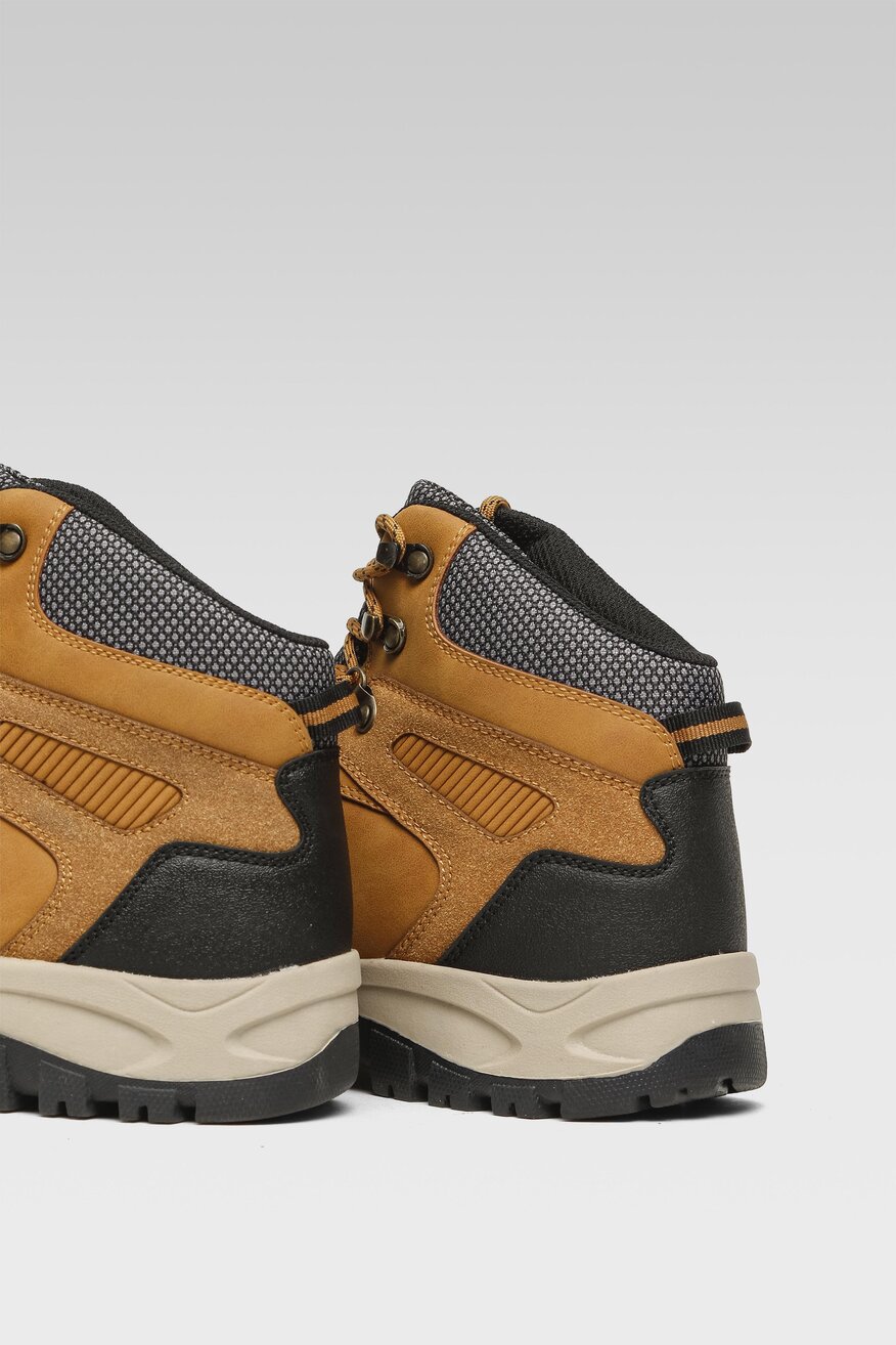 Trzewiki SPRANDI EARTH GEAR MP07-11734-01 Camel - CCC.eu