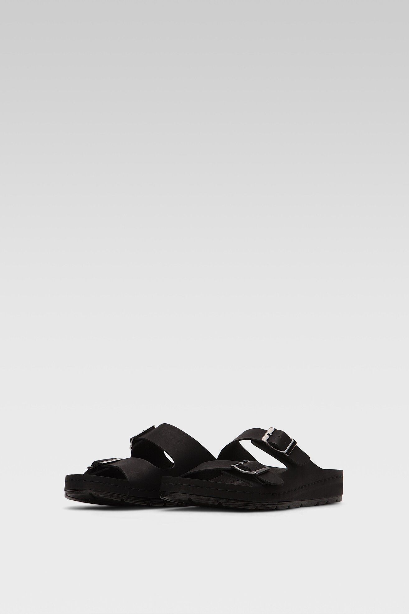 Klapki Go Soft WS121-01 Czarny - CCC.eu