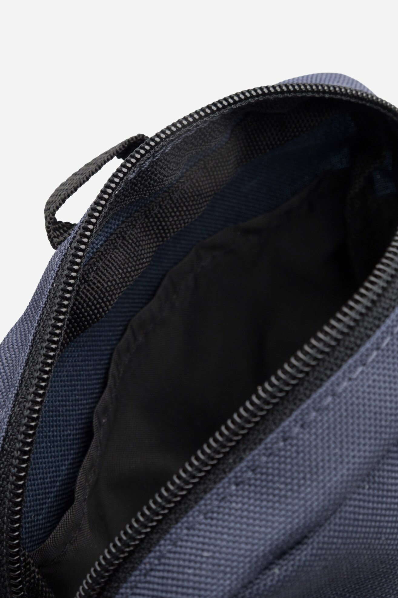 Torebka młodzieżowa adidas LINEAR ORG HR5373 Granatowy - CCC.eu