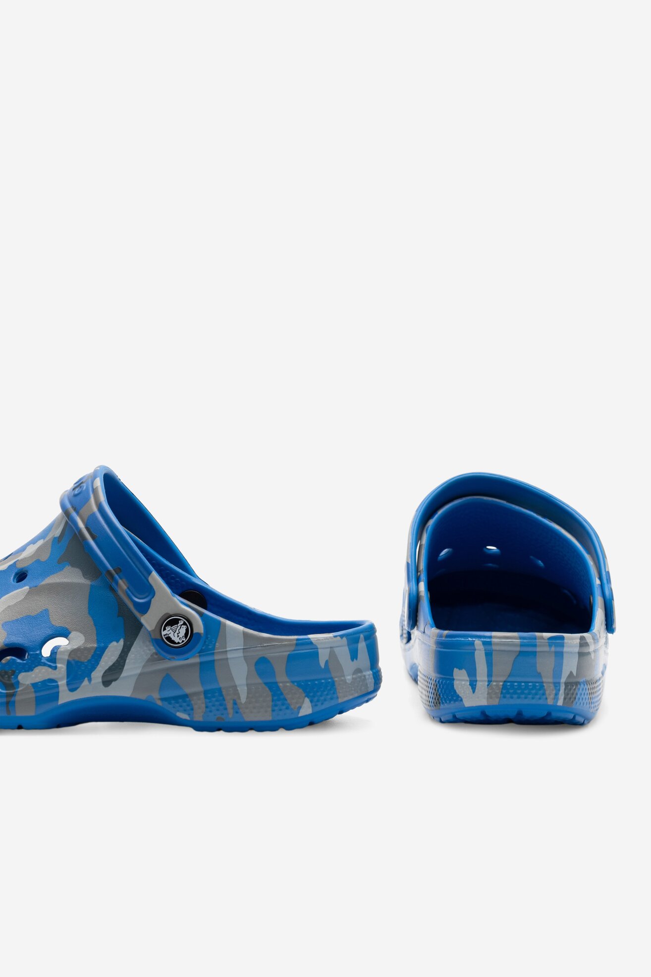 Klapki basenowe Crocs BAYA SEASONAL PRINTED CLOG 206230-4KW Niebieski ...