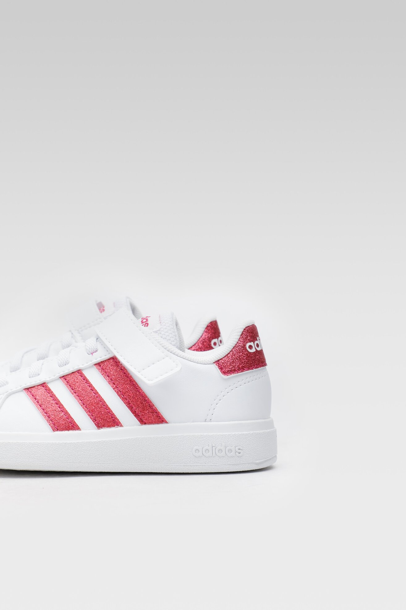 Obuwie sportowe adidas GRAND COURT 2.0 EL K GX7159 Biały - CCC.eu