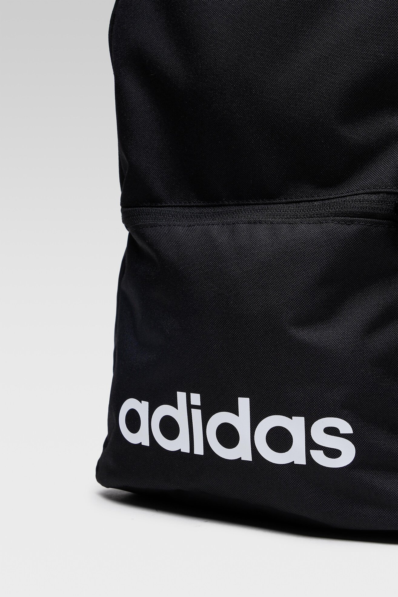 Plecak adidas LINEAR CLAS BP DAY GE5566 Czarny - CCC.eu