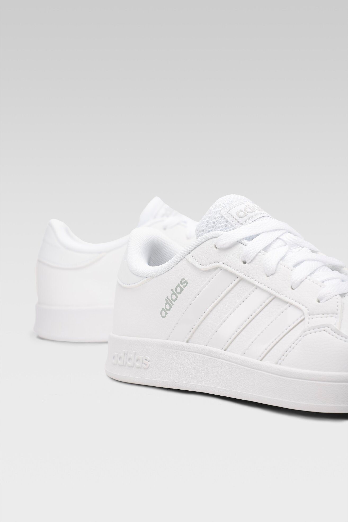 Sportcipő adidas BREAKNET K FY9504 FEHÉR - ccc.eu/hu
