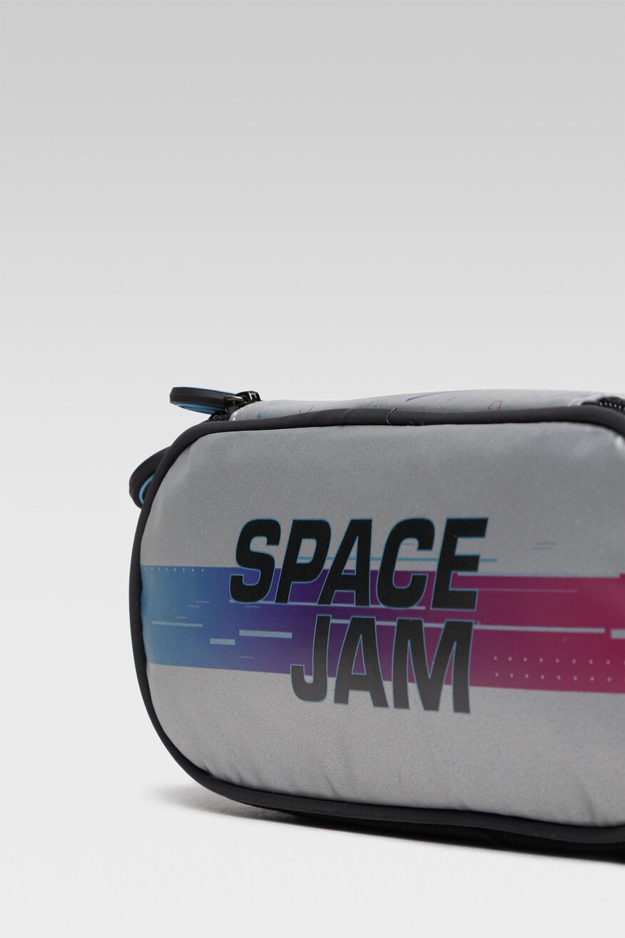 Pernica Space Jam 2 ACCCS-AW22_00-WBSJ2 SIVA - ccc.eu/rs