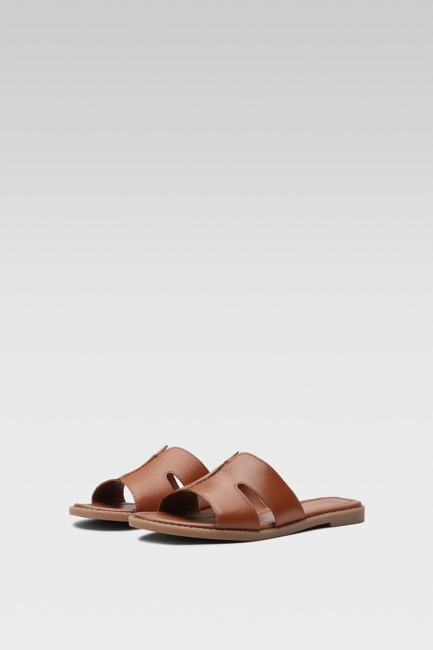 Klapki Sarah Karen WI23-NEW ROSY-02 Camel - CCC.eu