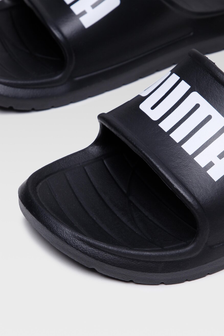 Uszodai papucs Puma DIVECAT V2 LITE 37482301 FEKETE - ccc.eu/hu