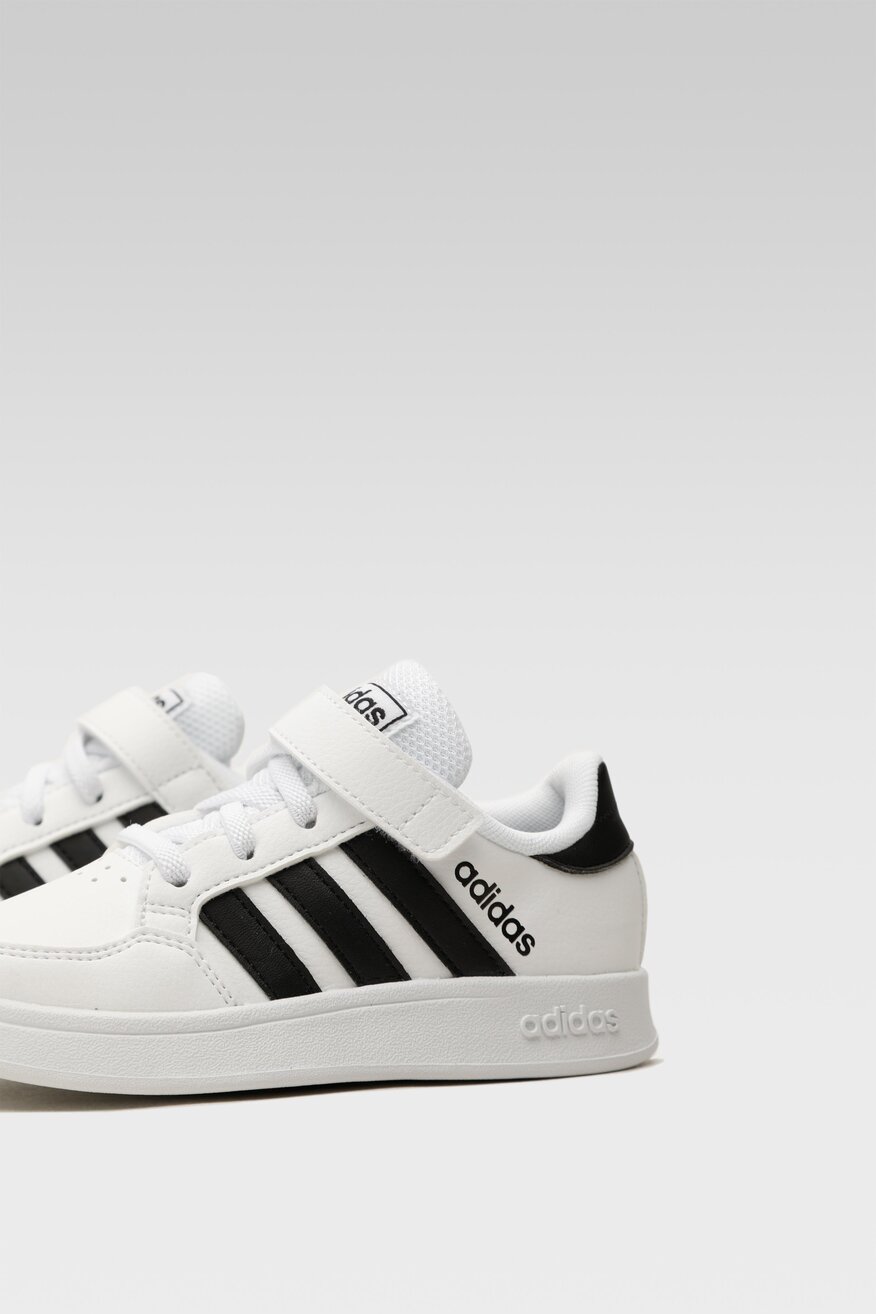 Obuwie sportowe adidas BREAKNET C FZ0106 Biały - CCC.eu