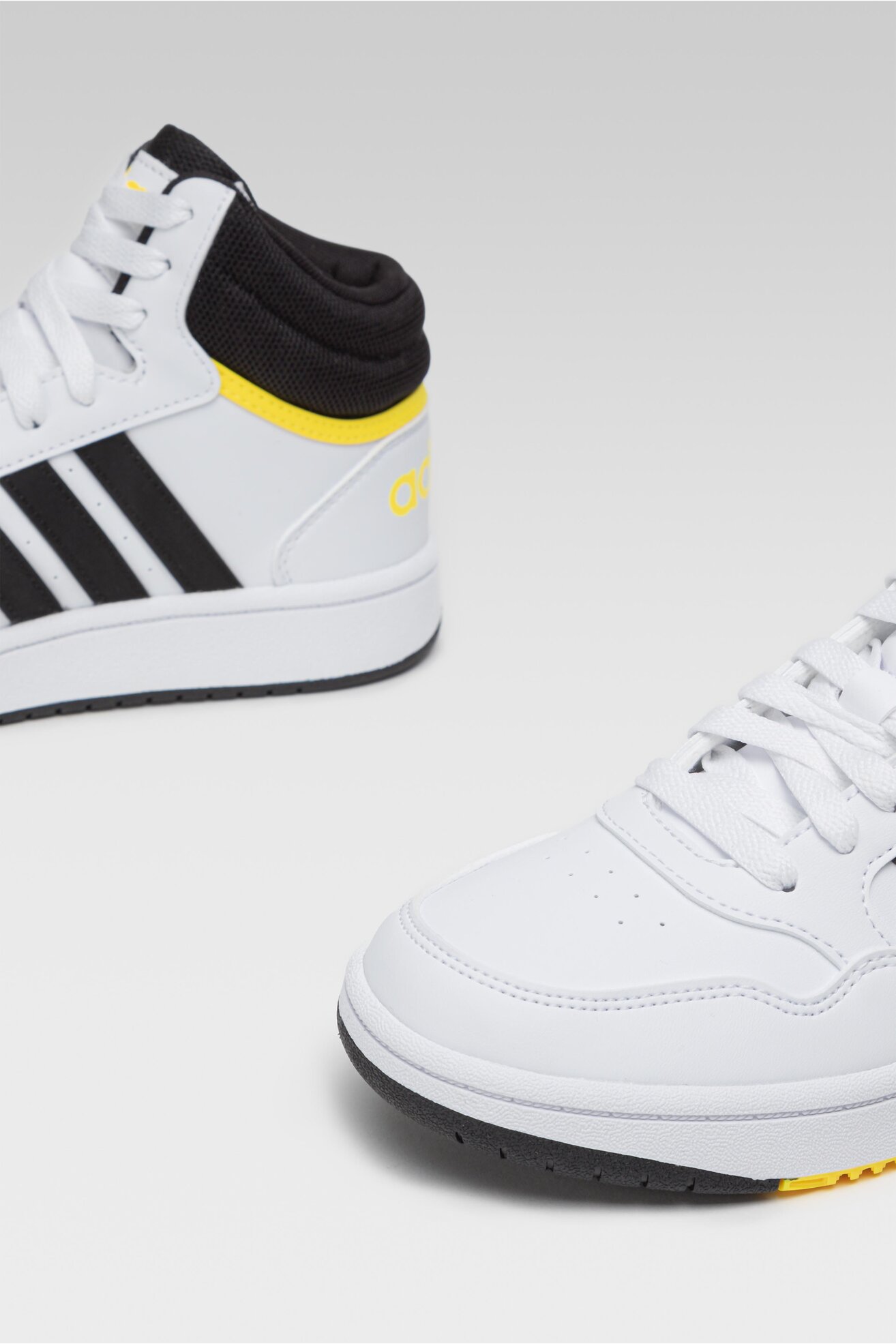 Obuwie sportowe adidas HOOPS MID 3.0 K GZ1928 Biały - CCC.eu