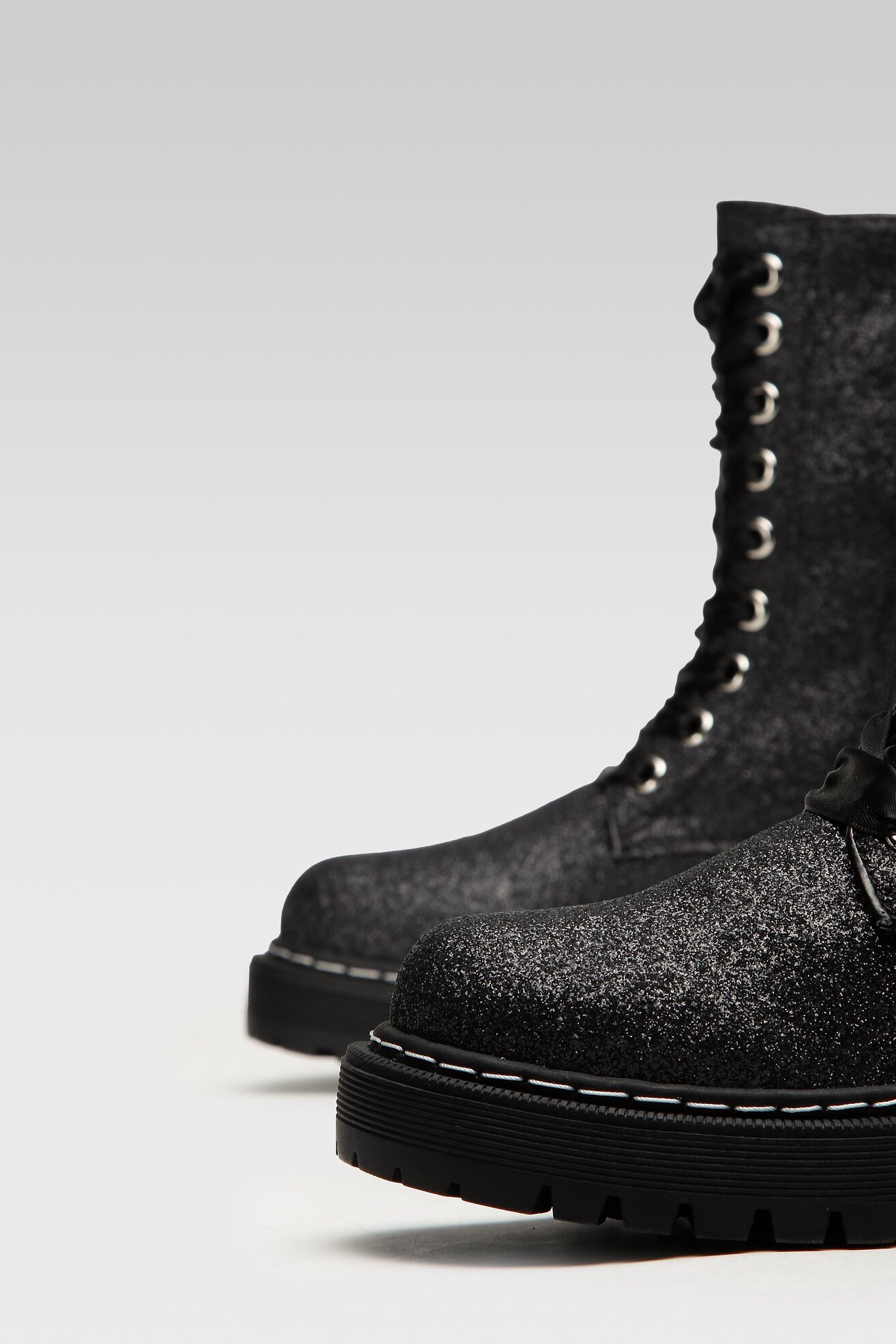 Duboke cipele DeeZee CS5587-10 CRNA - ccc.eu/rs