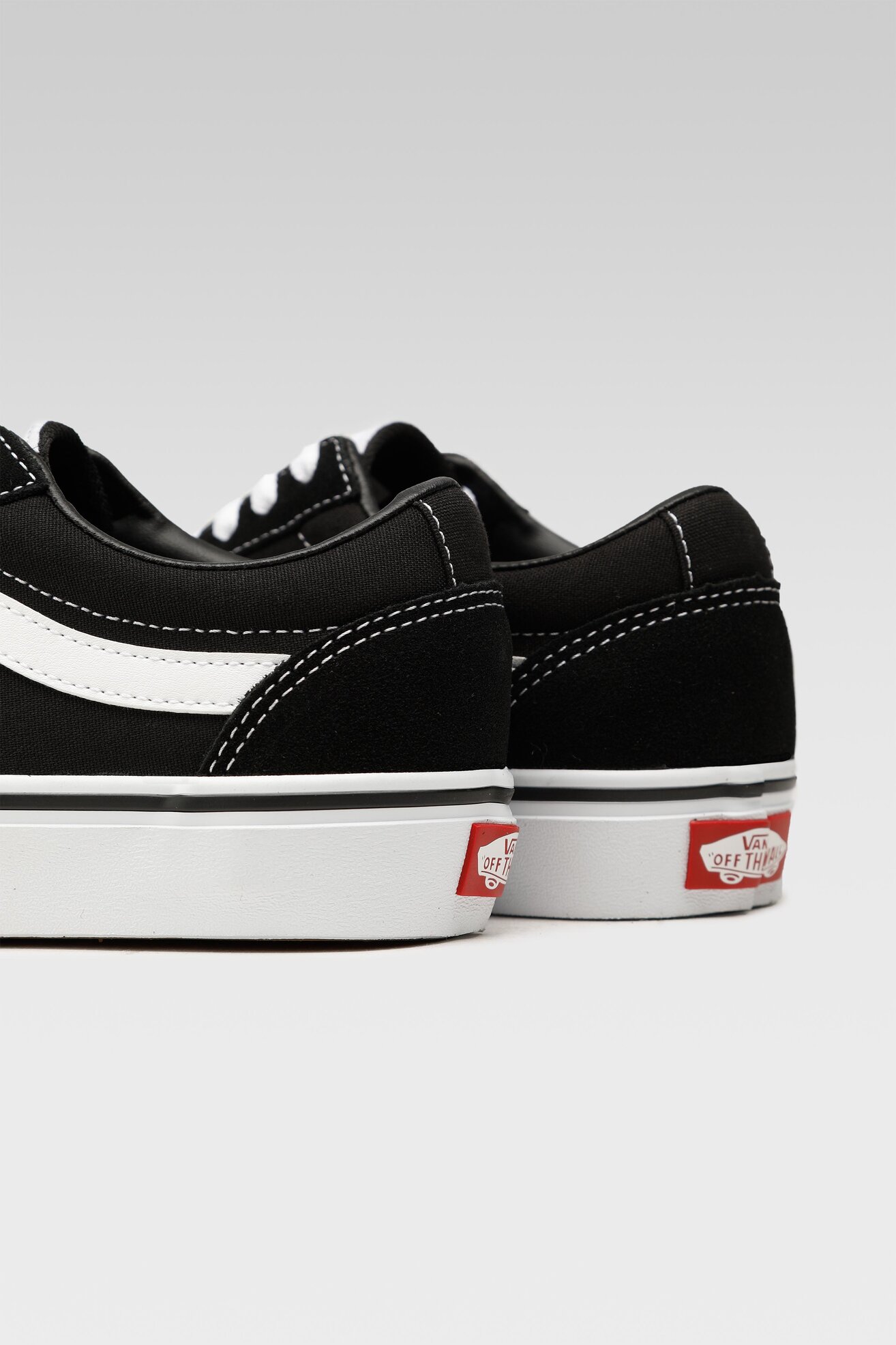 Trampki Vans WARD VN0A3IUNIJU1 Czarny - CCC.eu