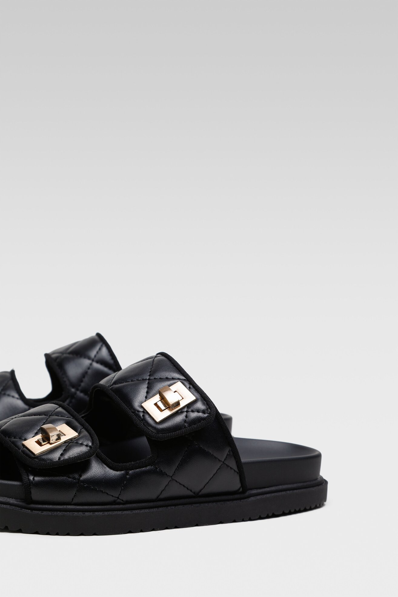 Klapki DeeZee WS5516-56 Czarny - CCC.eu