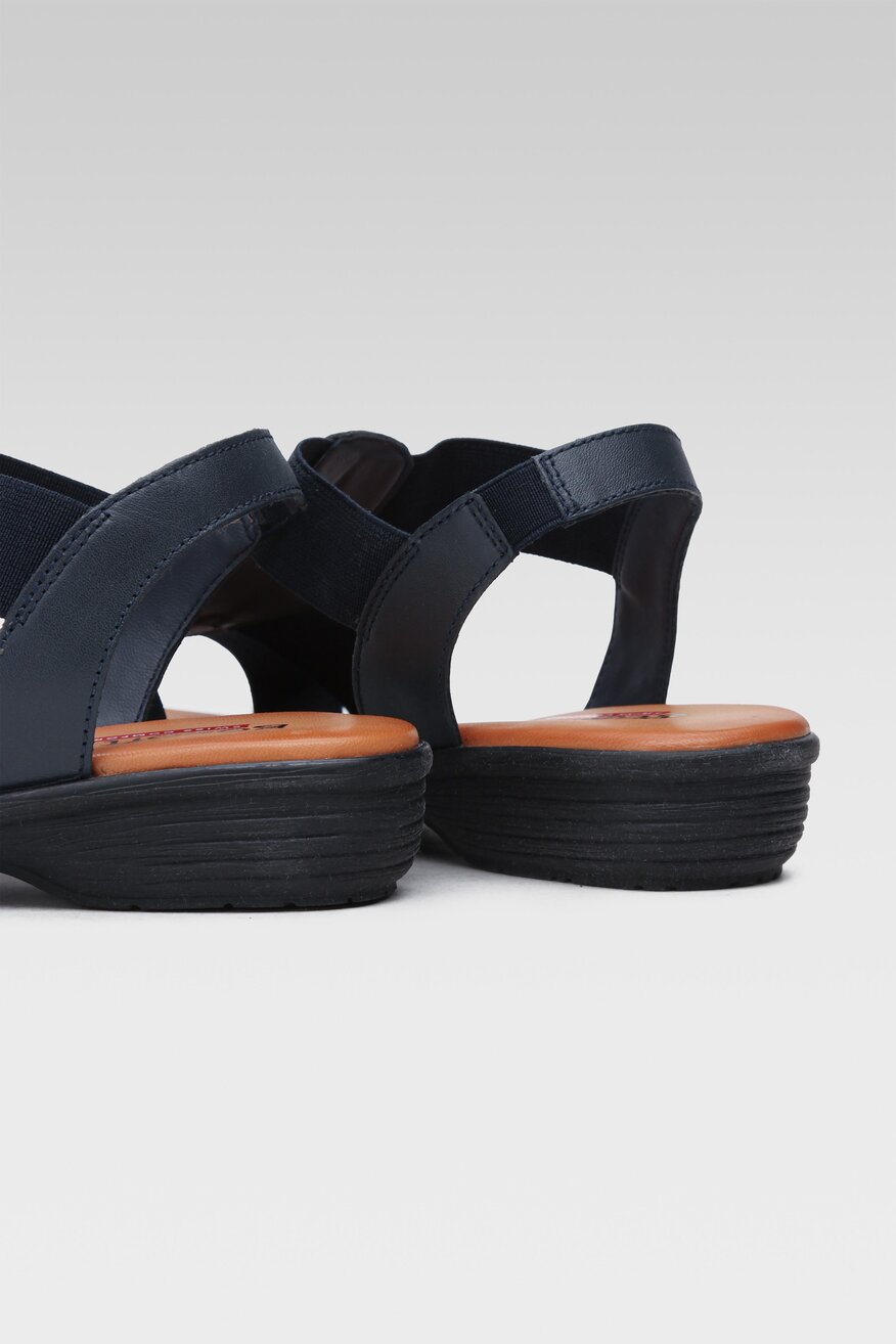 Sandały Go Soft WI16-956-07 Granatowy - CCC.eu
