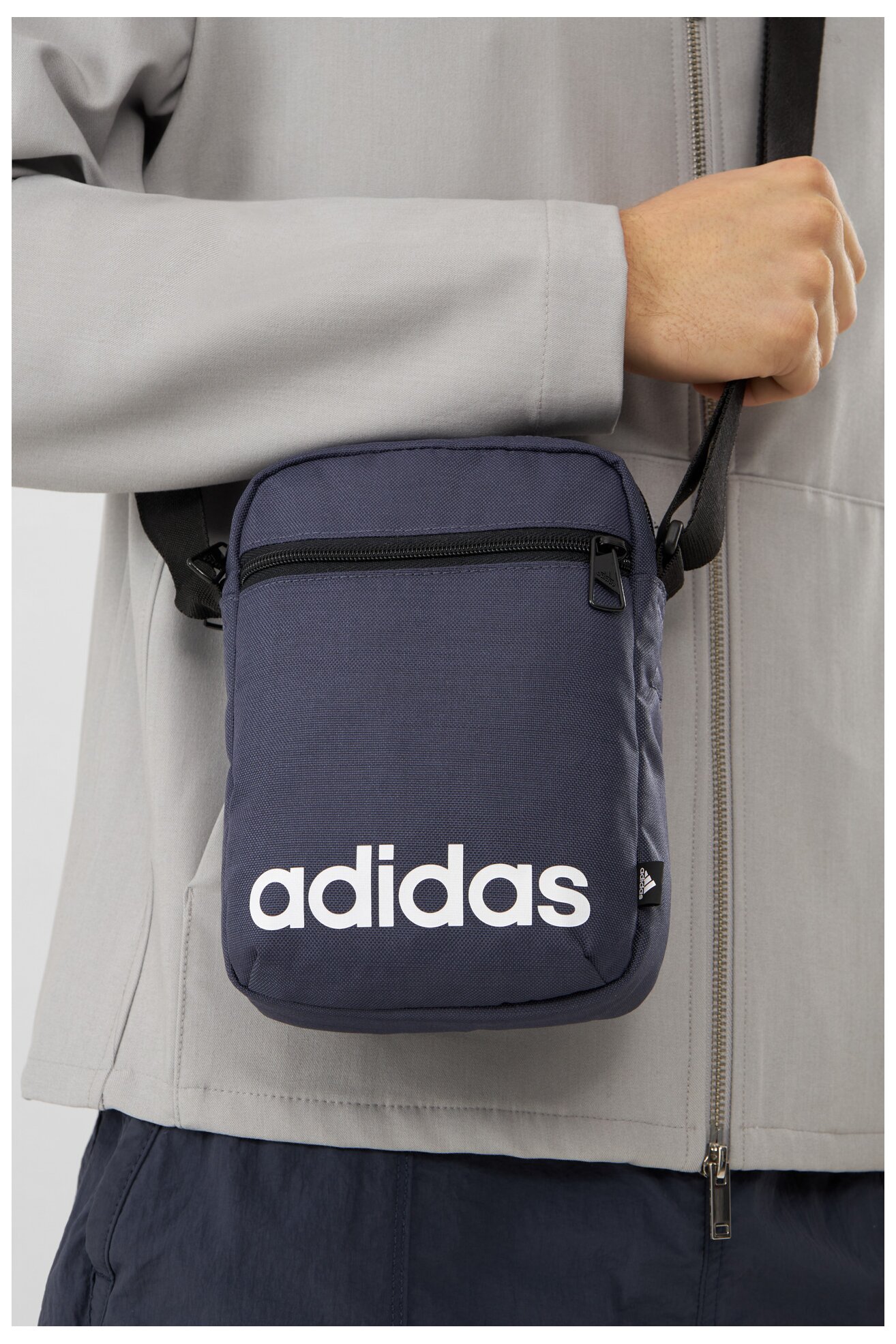 Torebka młodzieżowa adidas LINEAR ORG HR5373 Granatowy - CCC.eu