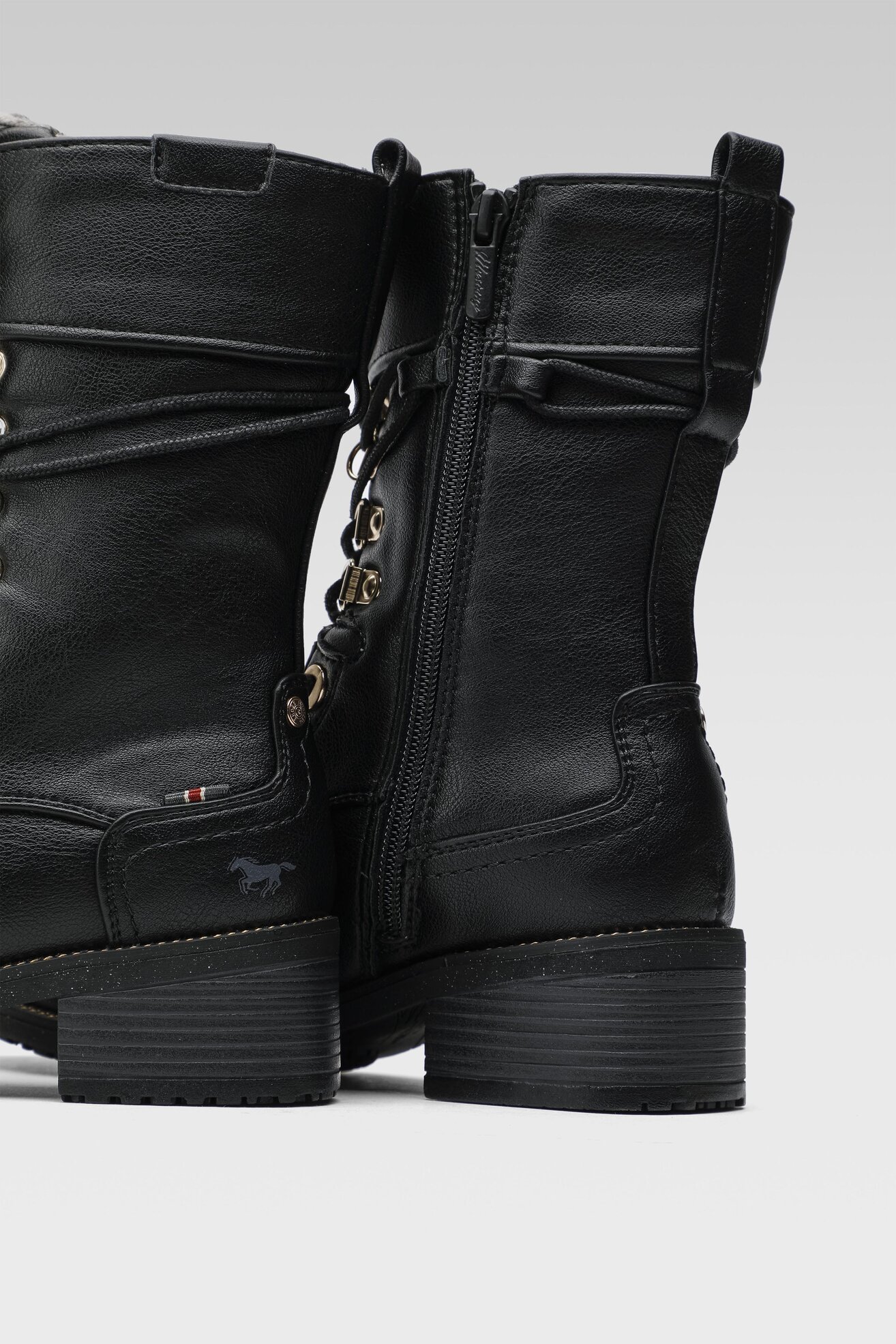 Боти Mustang 1402-501 ЧЕРЕН - ccc.eu/bg