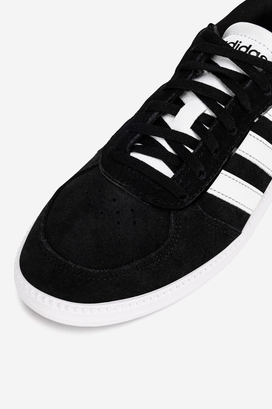 Obuwie sportowe adidas BREAKNET SLEEK SUEDE IH5466 Czarny - CCC.eu