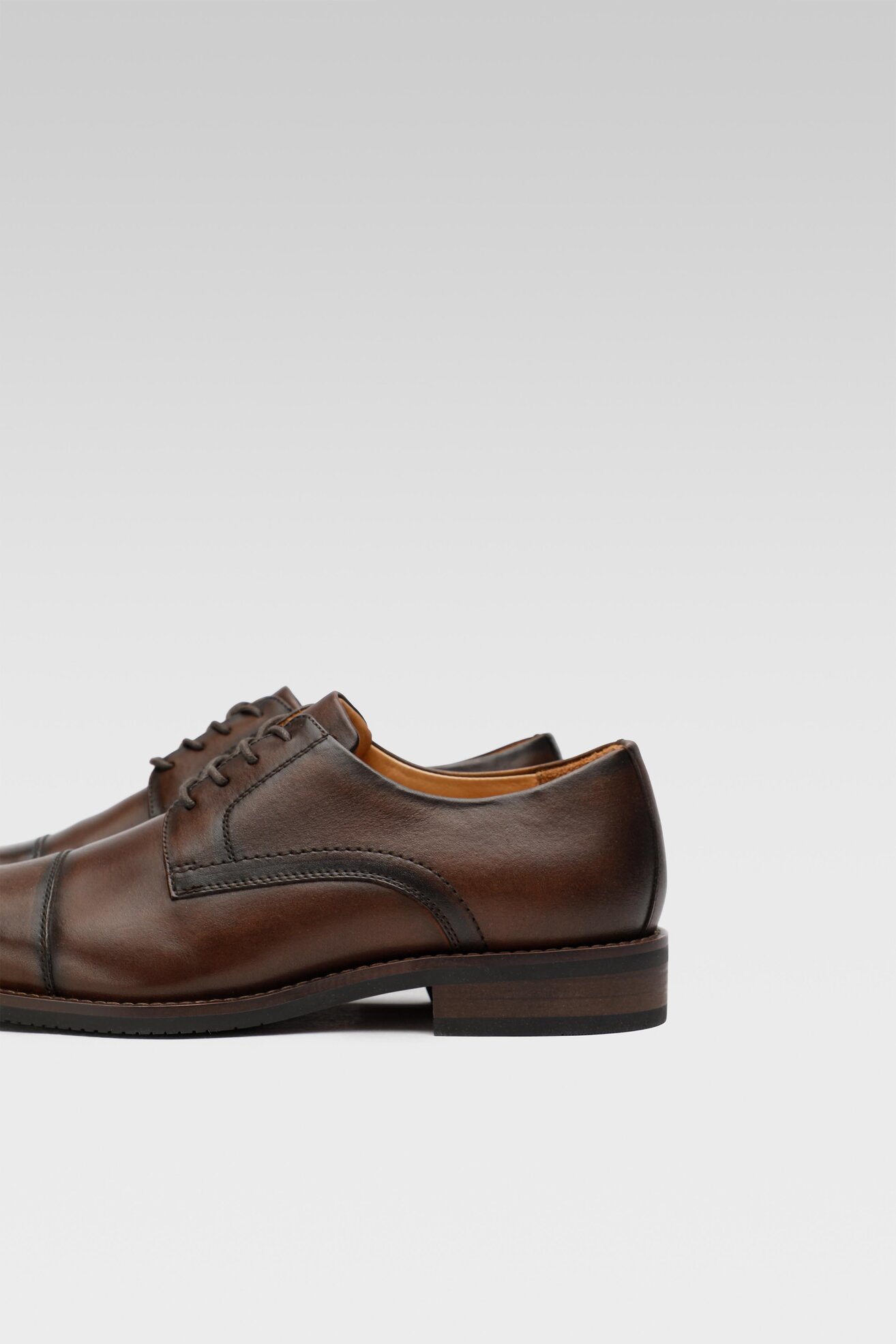 Cipele Gino Rossi 121AM1515 BRAON - ccc.eu/rs