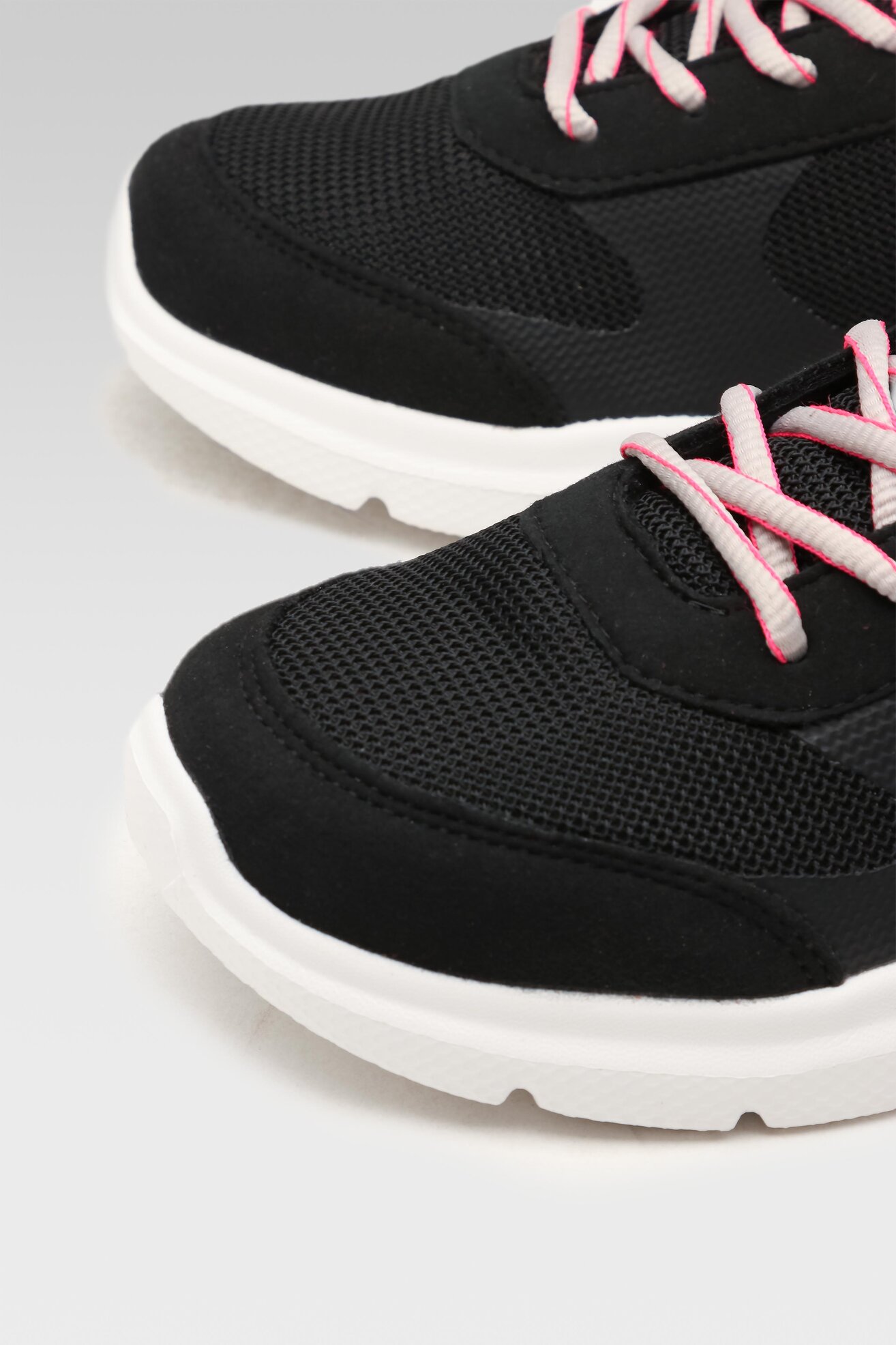 Sneakers Fila JUMBLER 2 teens FFT0045 83143 MIX - CCC.eu