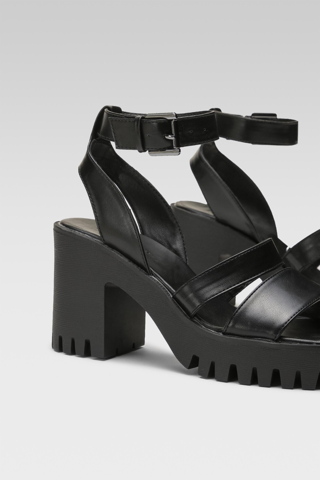 Sandály Jenny Fairy DELILLE WS6030-02 ČERNÁ - ccc.eu/cz