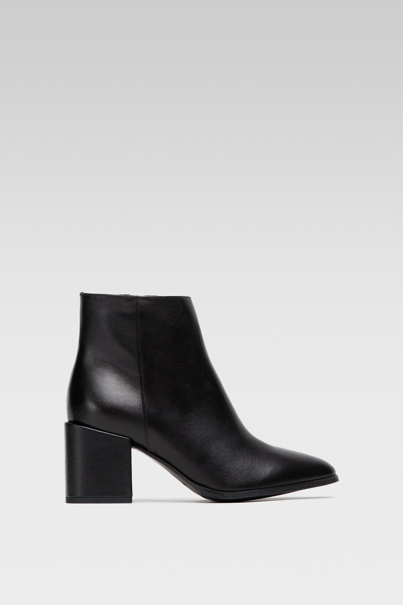 Botki Gino Rossi I22-27890PE–ISA Czarny - CCC.eu