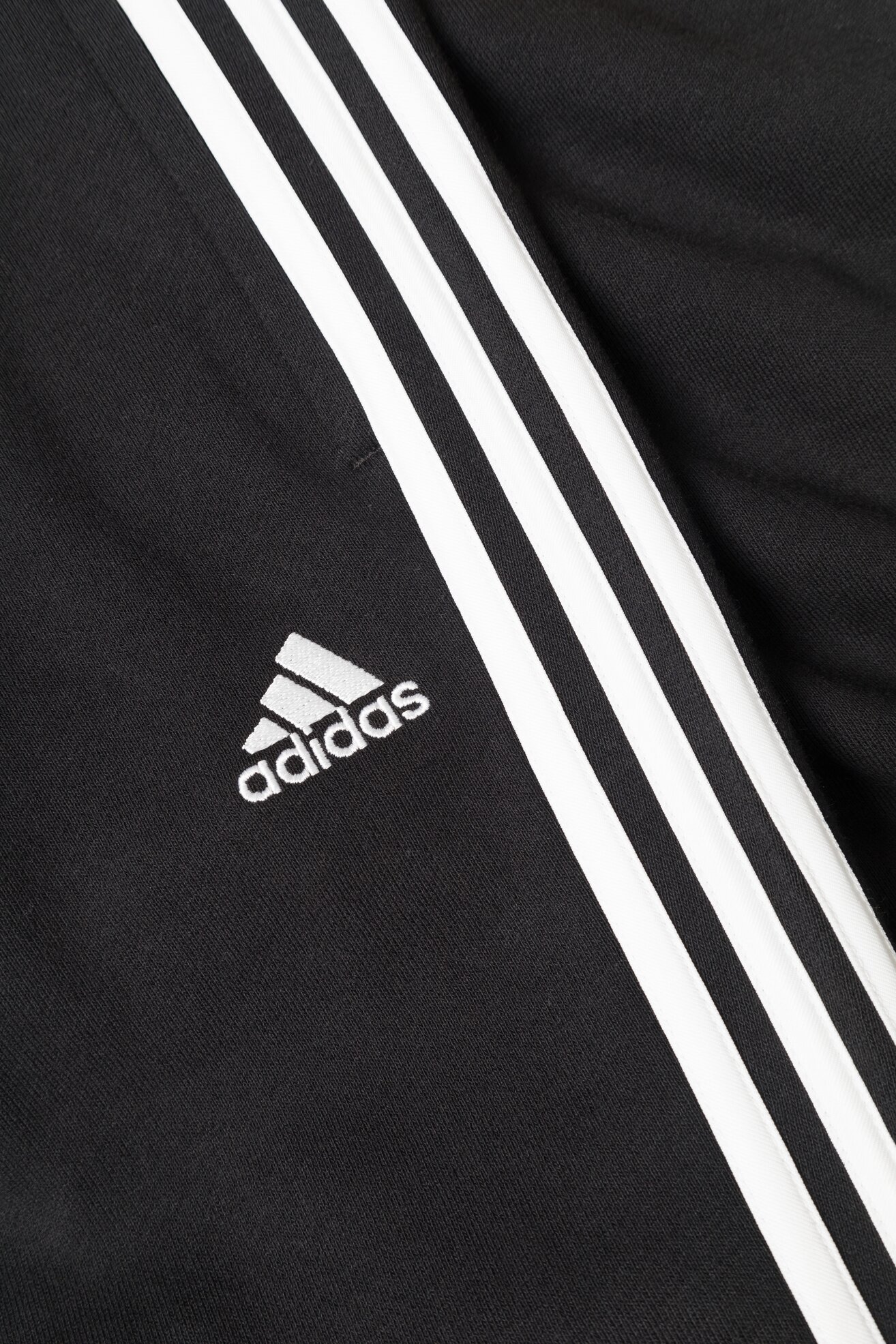 Панталони adidas IC8770 ЧЕРЕН - ccc.eu/bg