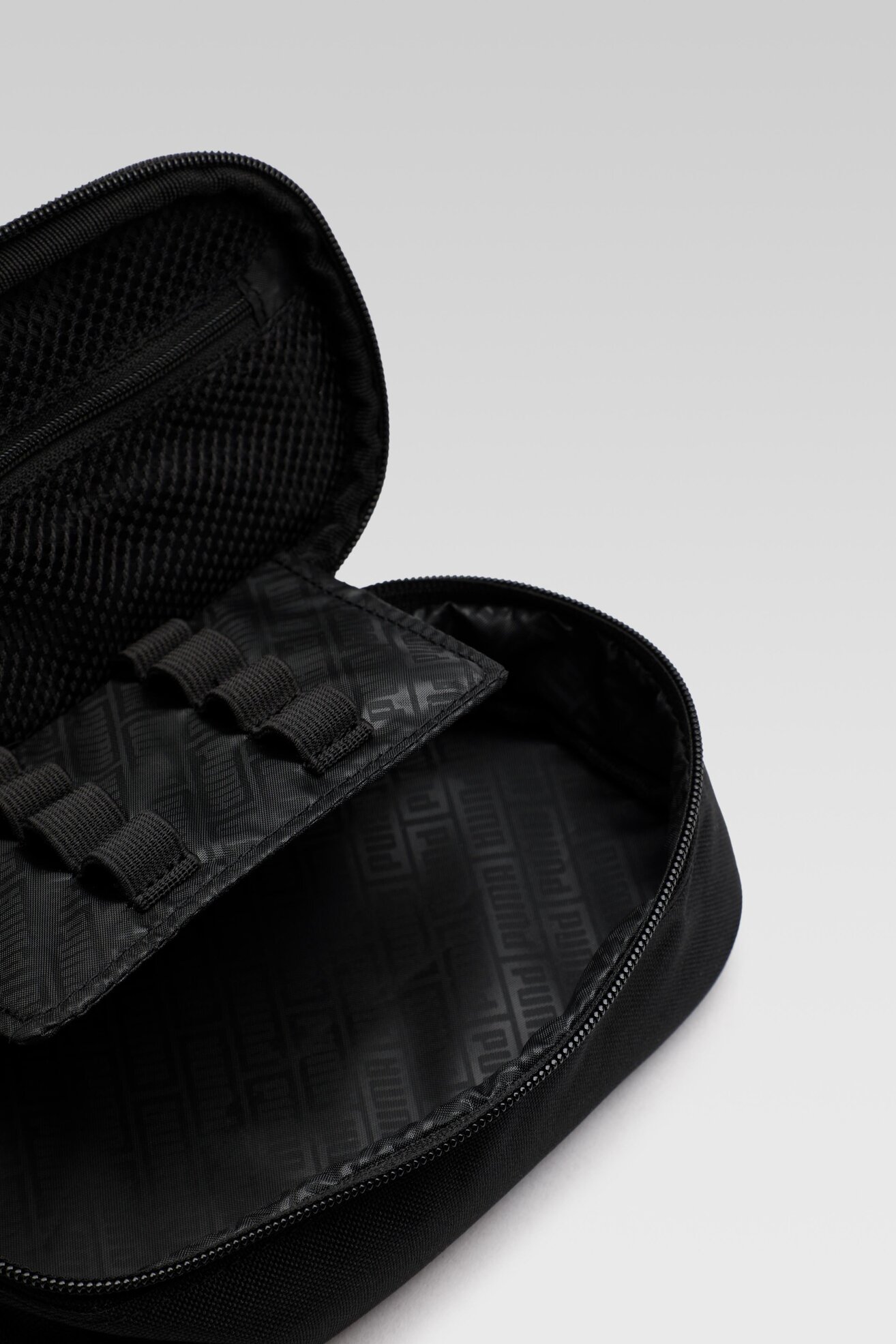 Piórnik Puma PATCH PENCIL CASE 7929201 Czarny - CCC.eu