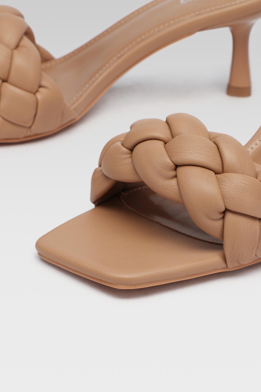 Klapki DeeZee WYL2629-1 Camel - CCC.eu