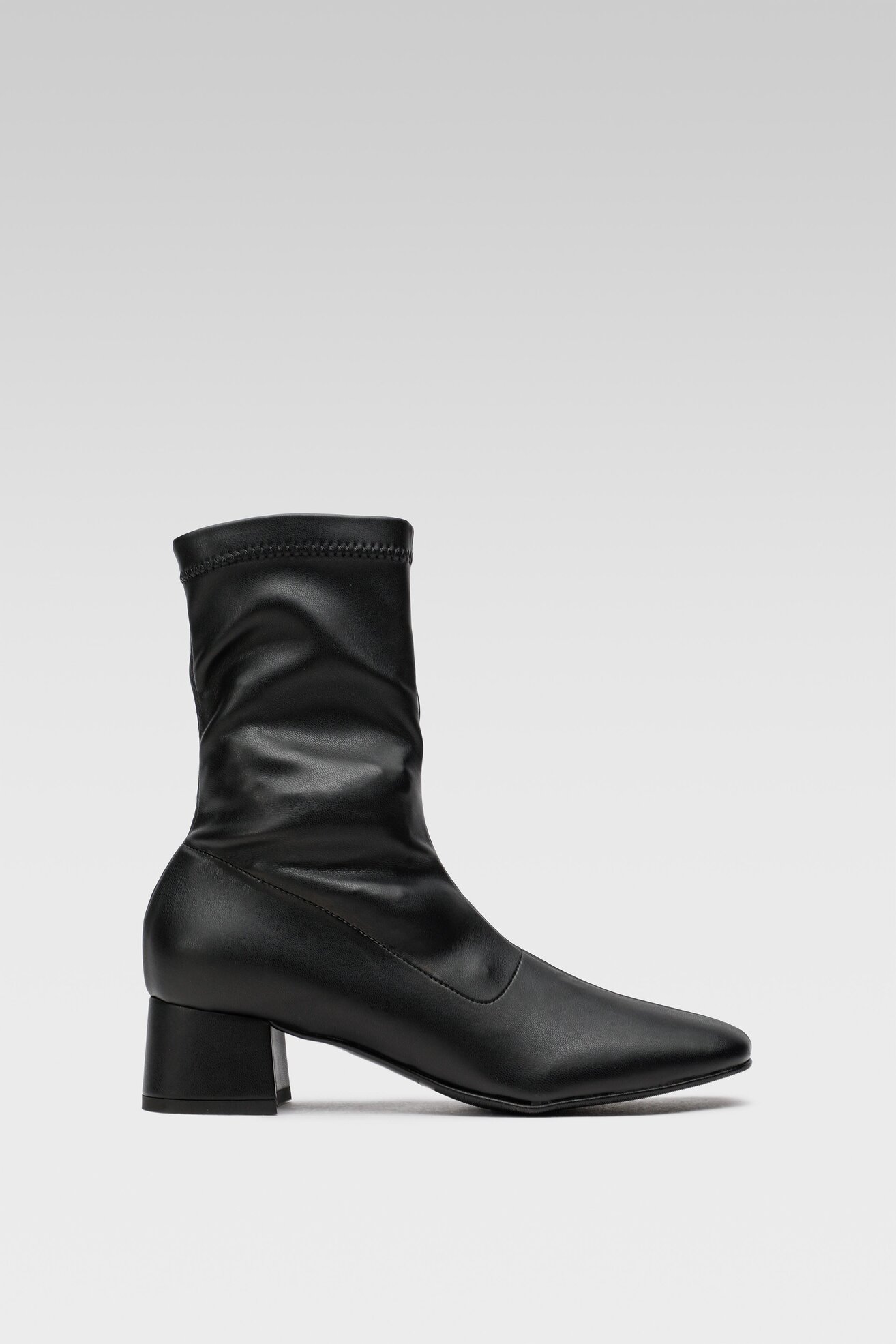 Боти SIMPLE SIMPLE-SL-53-02-000105 901 ЧЕРЕН - ccc.eu/bg