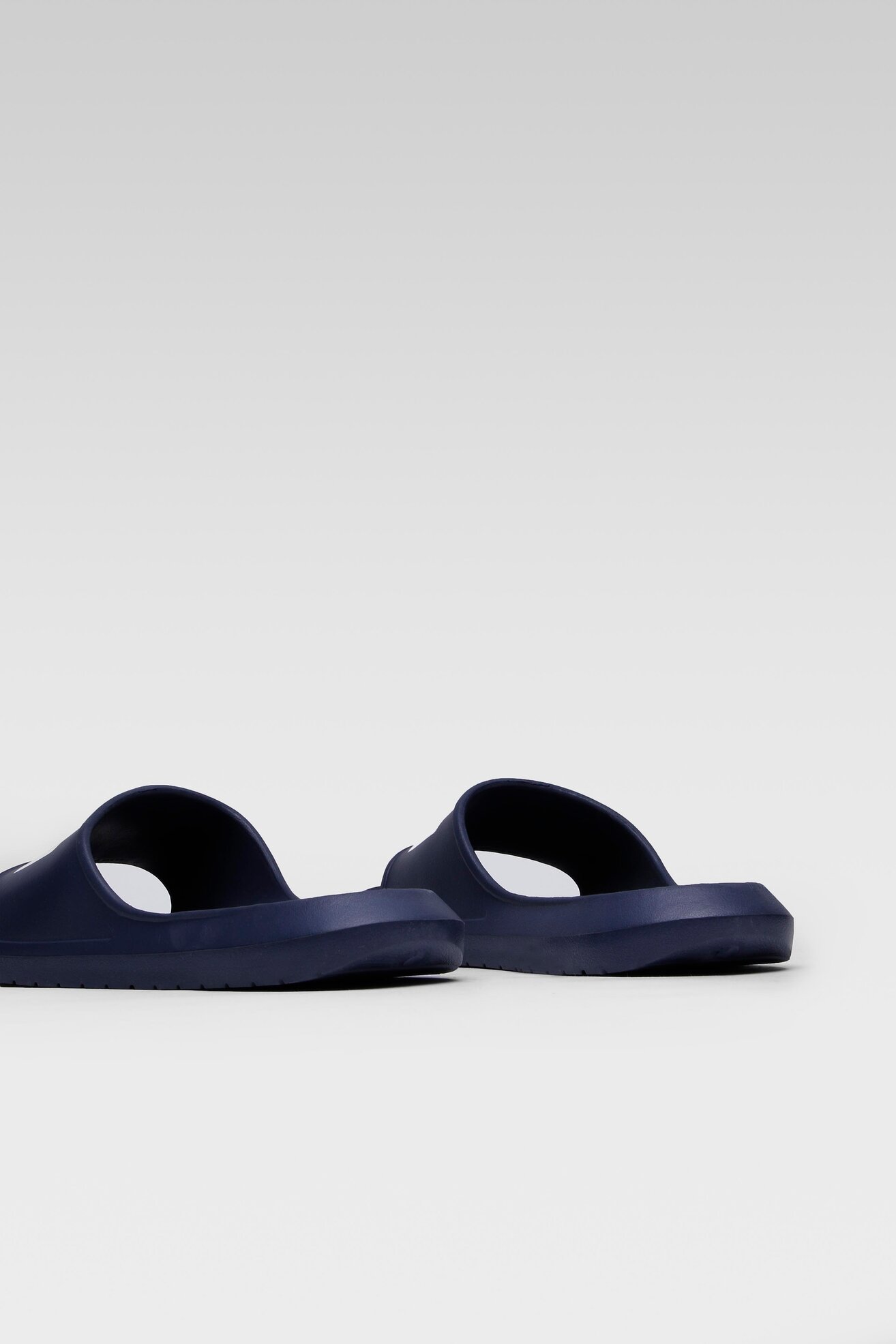 Klapki basenowe Puma DIVECAT V2 LITE 37482302 Granatowy - CCC.eu