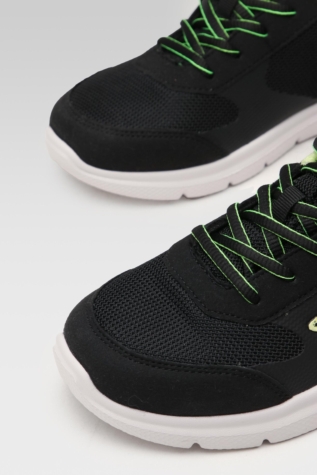 Sneakers Fila JUMBLER 2 teens FFT0045 83130 MIX - CCC.eu