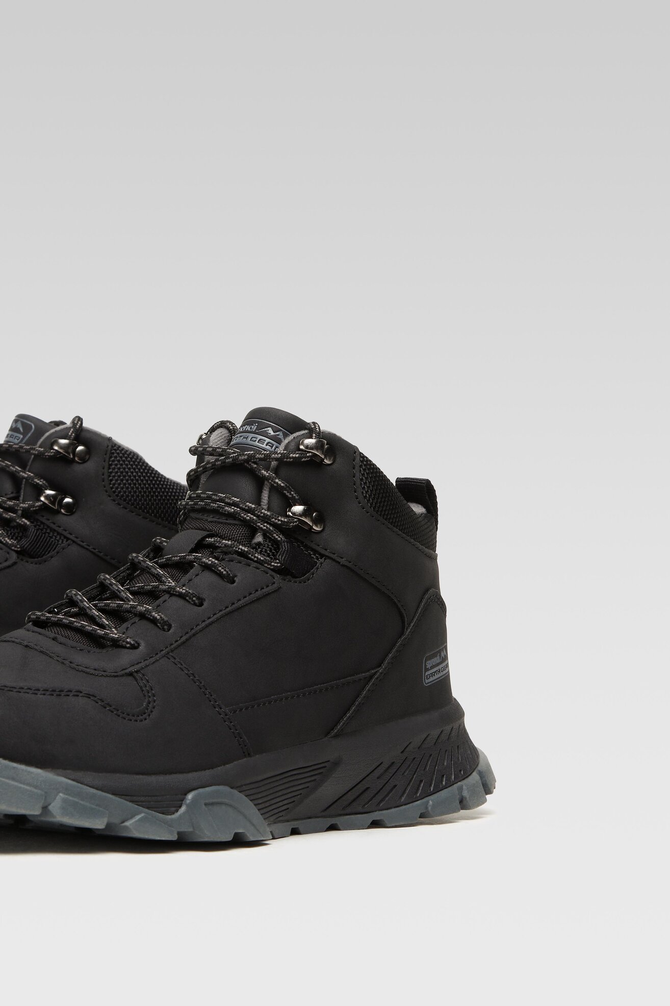 Trzewiki SPRANDI EARTH GEAR MP40-21081Y Czarny - CCC.eu