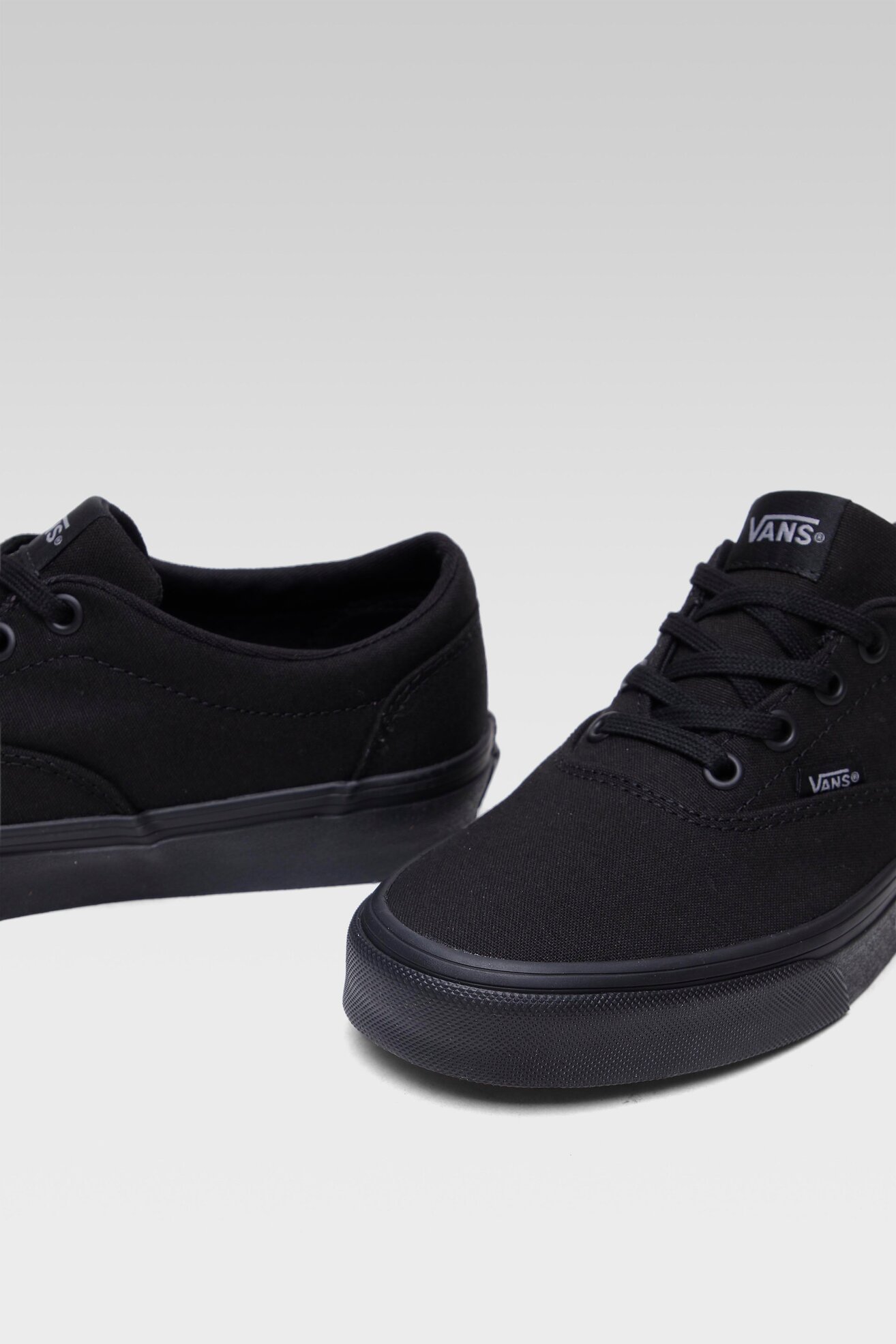 Trampki Vans DOHENY VN0A3MVZ1861 Czarny - CCC.eu