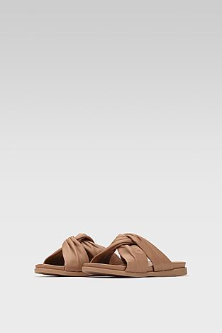 Klapki damskie - Eleganckie i komfortowe - CCC online - Strona 17